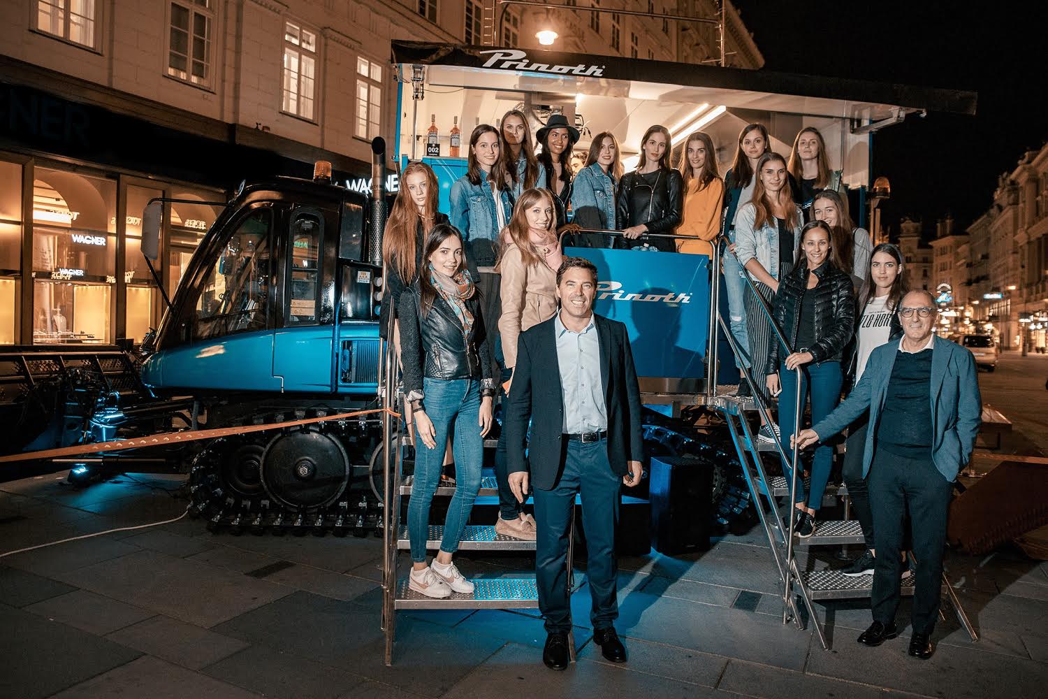 Battipista e...modelle. Prinoth protagonista alla Vienna Fashion Night