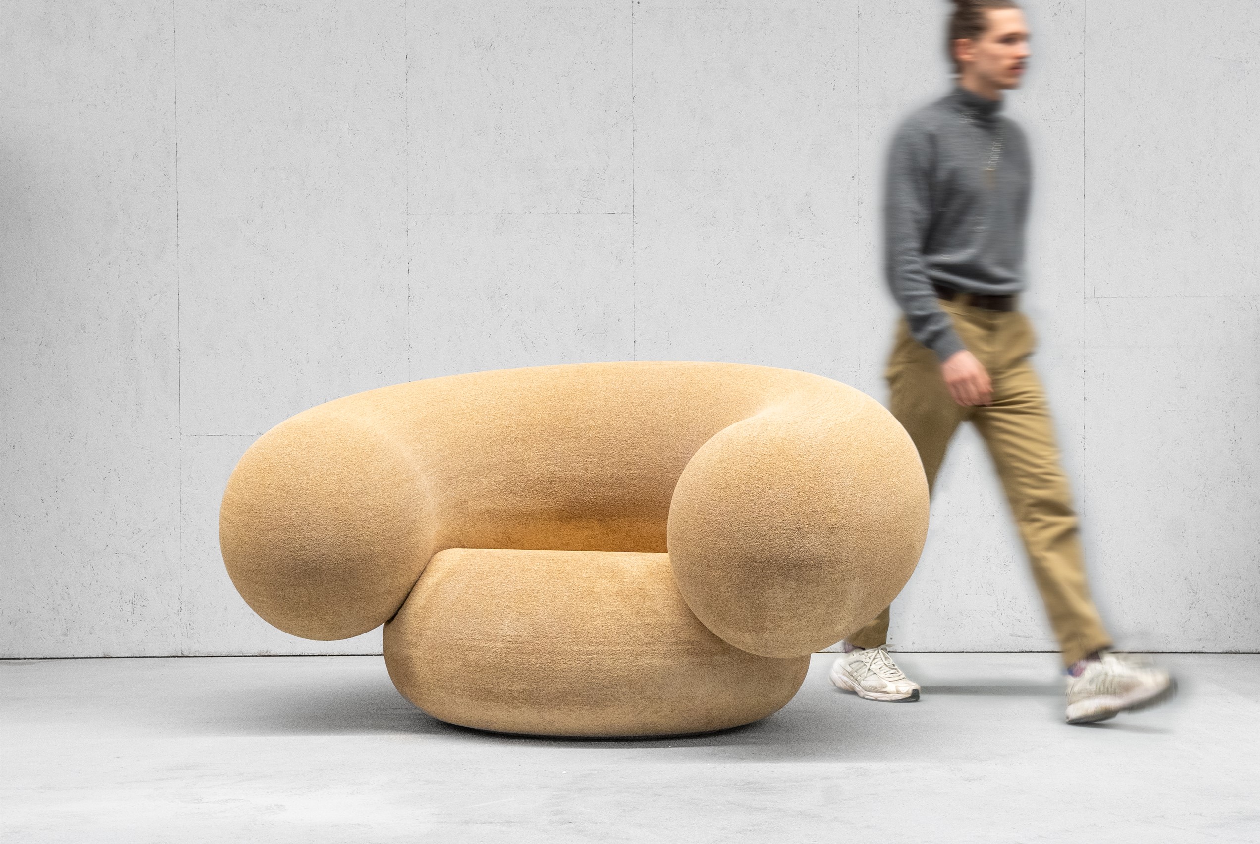 Il designer Harry Thaler al Fuorisalone di Milano con la mostra ...
