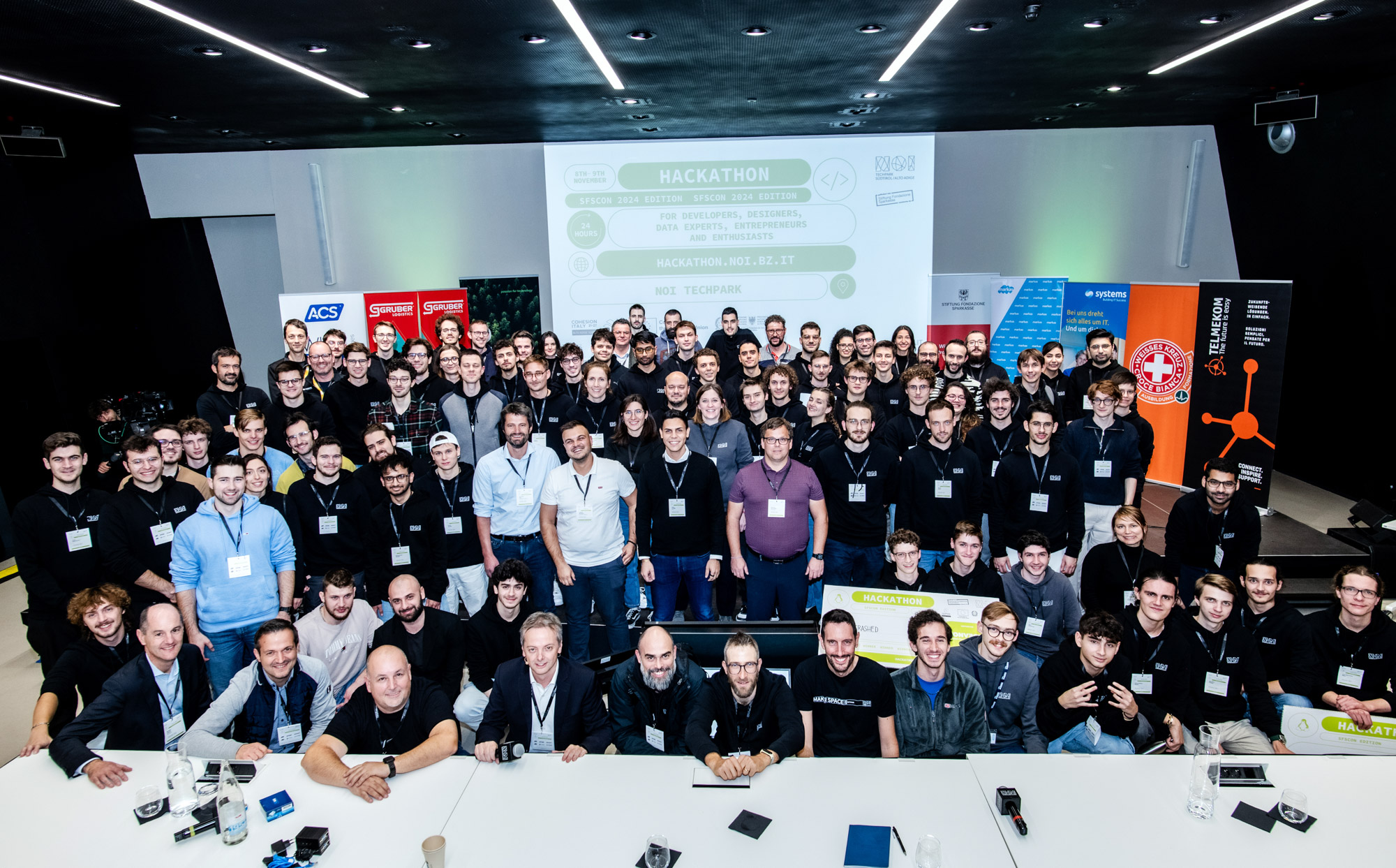 Sfide dell'innovazione digitale, 90 giovani talenti partecipano all'Hackathon SFSCON Edition